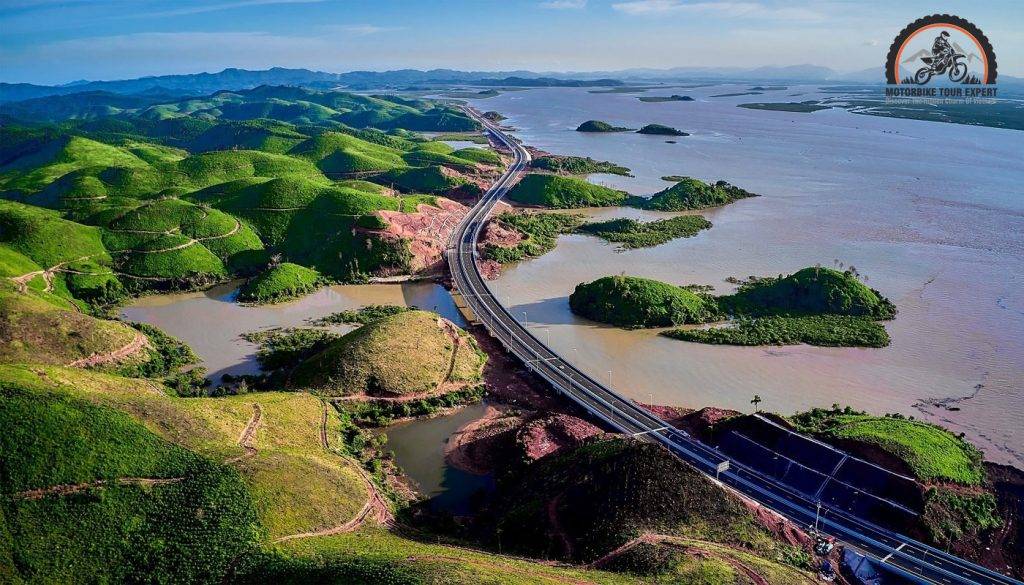 Top 10 Beautiful Coastal Roads In Vietnam For Motorbiking