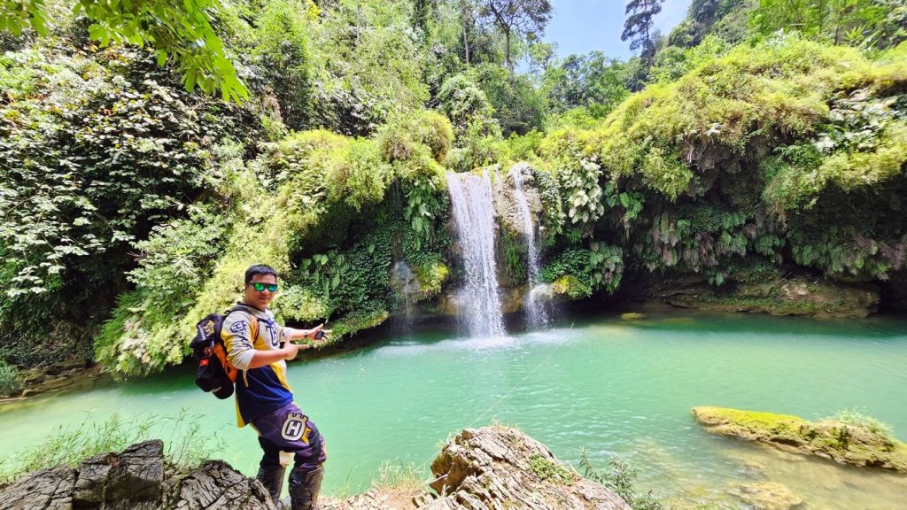 Vietnam Motorbike Tour Expert's Tour Guide