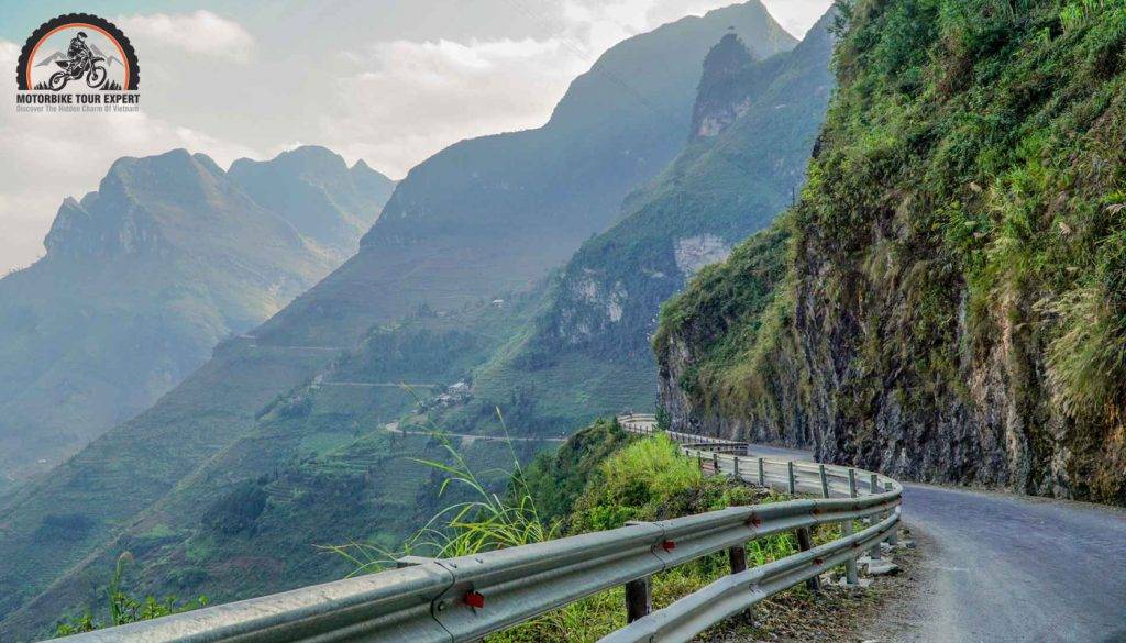 Mastering Heaven's Gate With Ma Pi Leng Pass Travel Tips